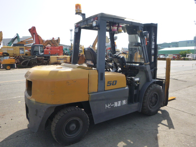 USED DIESEL FORKLIFT TCM FD50T2 44H00307 (F.UCHIYAMA & CO.,LTD.)