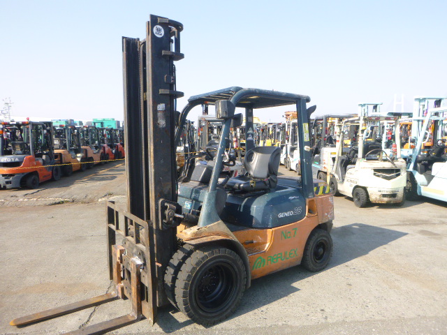 USED DIESEL FORKLIFT TOYOTA 7FD25 31746 (F.UCHIYAMA & CO.,LTD.)