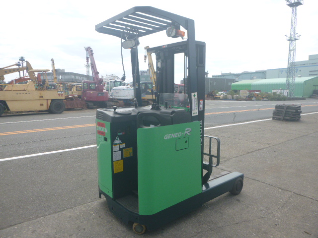 USED REACH TRUCK FORKLIFT TOYOTA 7FBR18 16162 (F.UCHIYAMA & CO.,LTD.)