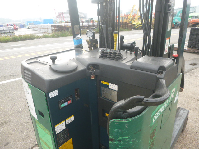 USED REACH TRUCK FORKLIFT TOYOTA 7FBR18 10590 (F.UCHIYAMA & CO.,LTD.)