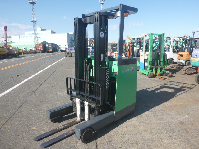 USED REACH TRUCK FORKLIFT TOYOTA 7FBR15 64409 (F.UCHIYAMA & CO.,LTD.)
