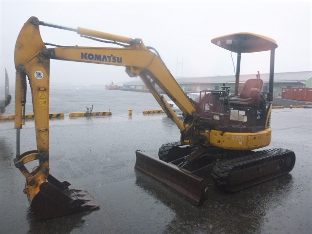 USED TRACKED EXCAVATOR KOMATSU PC35MR-3 21151 (F.UCHIYAMA & CO.,LTD.)