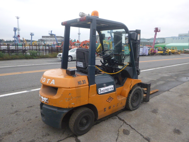 USED DIESEL FORKLIFT TOYOTA 7FD25 28356 (F.UCHIYAMA & CO.,LTD.)