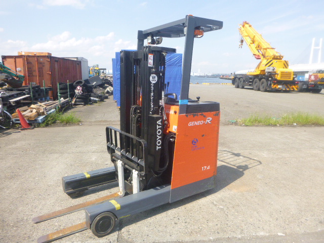 USED REACH TRUCK FORKLIFT TOYOTA 7FBR18 54584 (F.UCHIYAMA & CO.,LTD.)