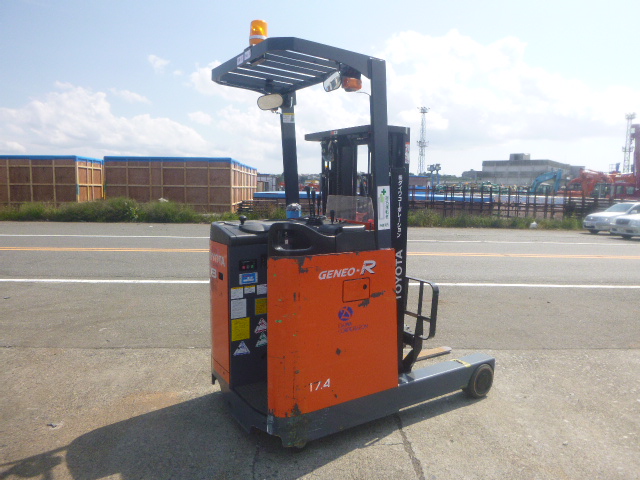 USED REACH TRUCK FORKLIFT TOYOTA 7FBR18 54584 (F.UCHIYAMA & CO.,LTD.)