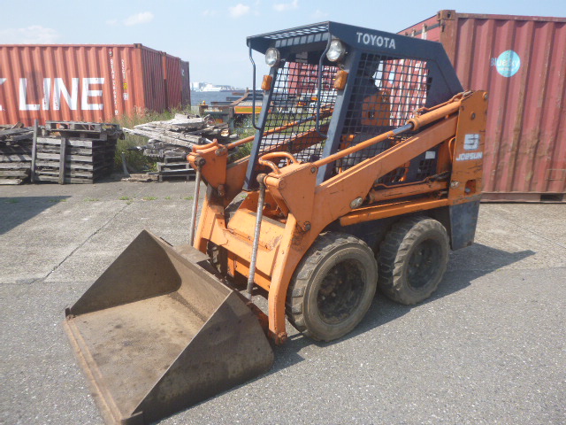 USED SKID STEERING LOADER TOYOTA 3SDK5 11054 (F.UCHIYAMA & CO.,LTD.)