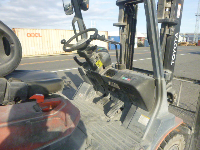 USED COUNTER BALANCE FORKLIFT TOYOTA 7FB30 17900 (F.UCHIYAMA & CO.,LTD.)