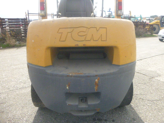 USED DIESEL FORKLIFT TCM FD30Z5 32R75648 (F.UCHIYAMA & CO.,LTD.)