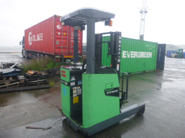 USED REACH TRUCK FORKLIFT TOYOTA 8FBR18 11607 (F.UCHIYAMA & CO.,LTD.)