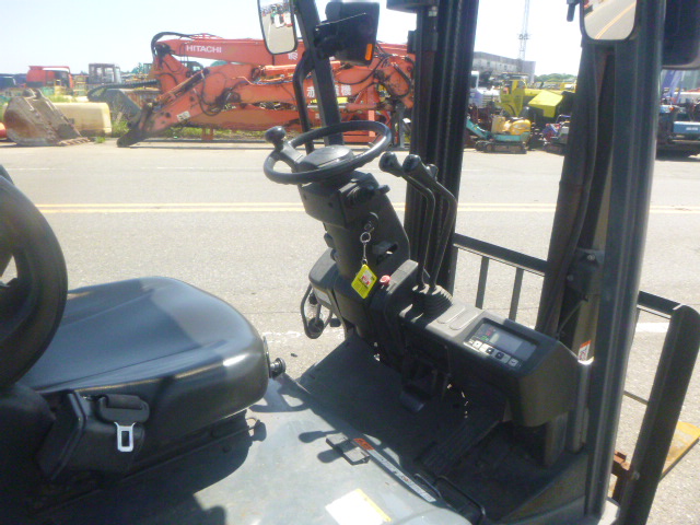 USED COUNTER BALANCE FORKLIFT TOYOTA 8FBE18 59422 (F.UCHIYAMA & CO.,LTD.)