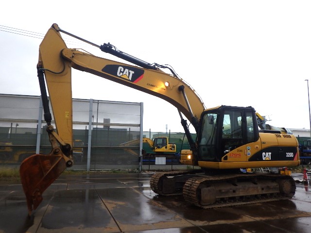 USED TRACKED EXCAVATOR CAT 320D BWZ07826 (F.UCHIYAMA & CO.,LTD.)